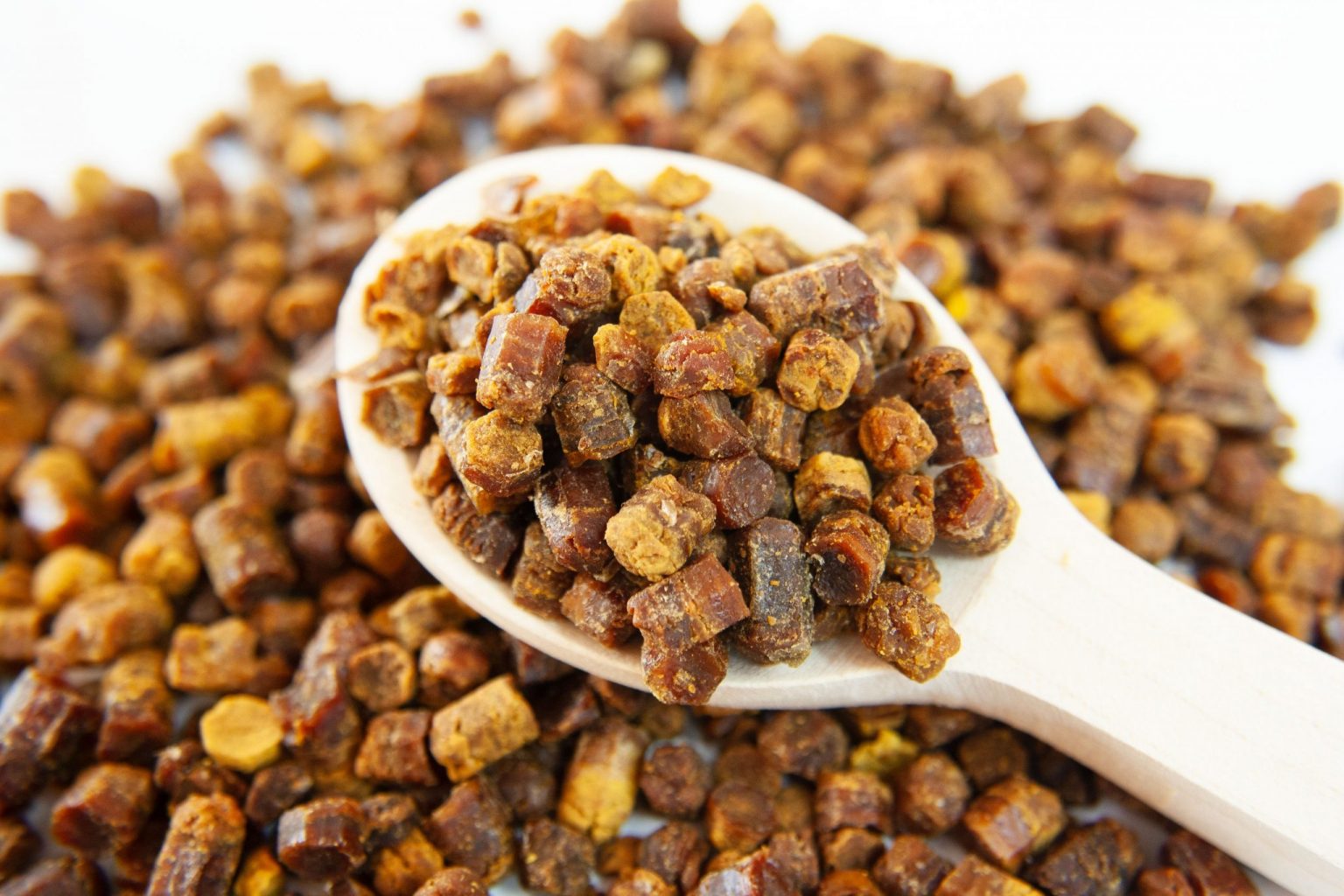 What Do Honeybees Eat? Understanding Their Diet