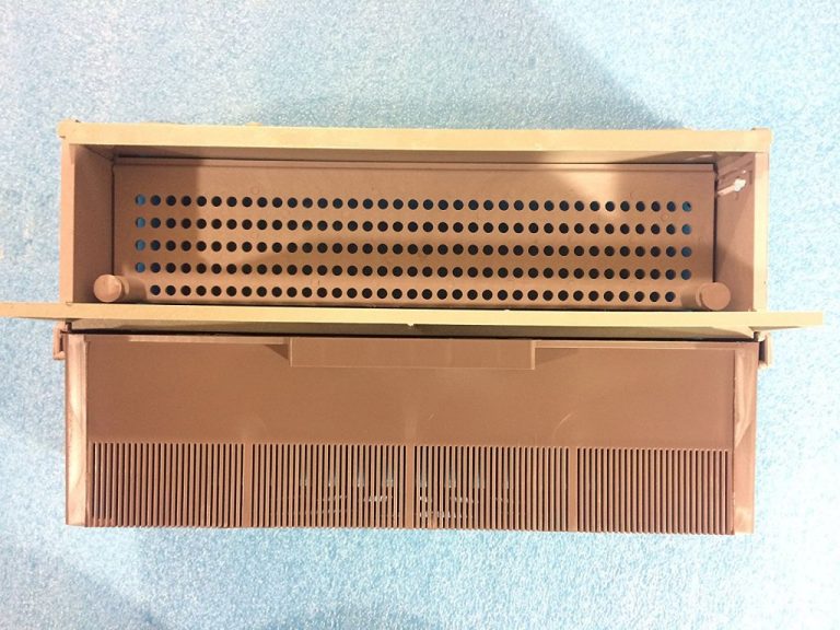 Top 10 Best Pollen Traps for Beekeeping (2022) - BeeKeepClub