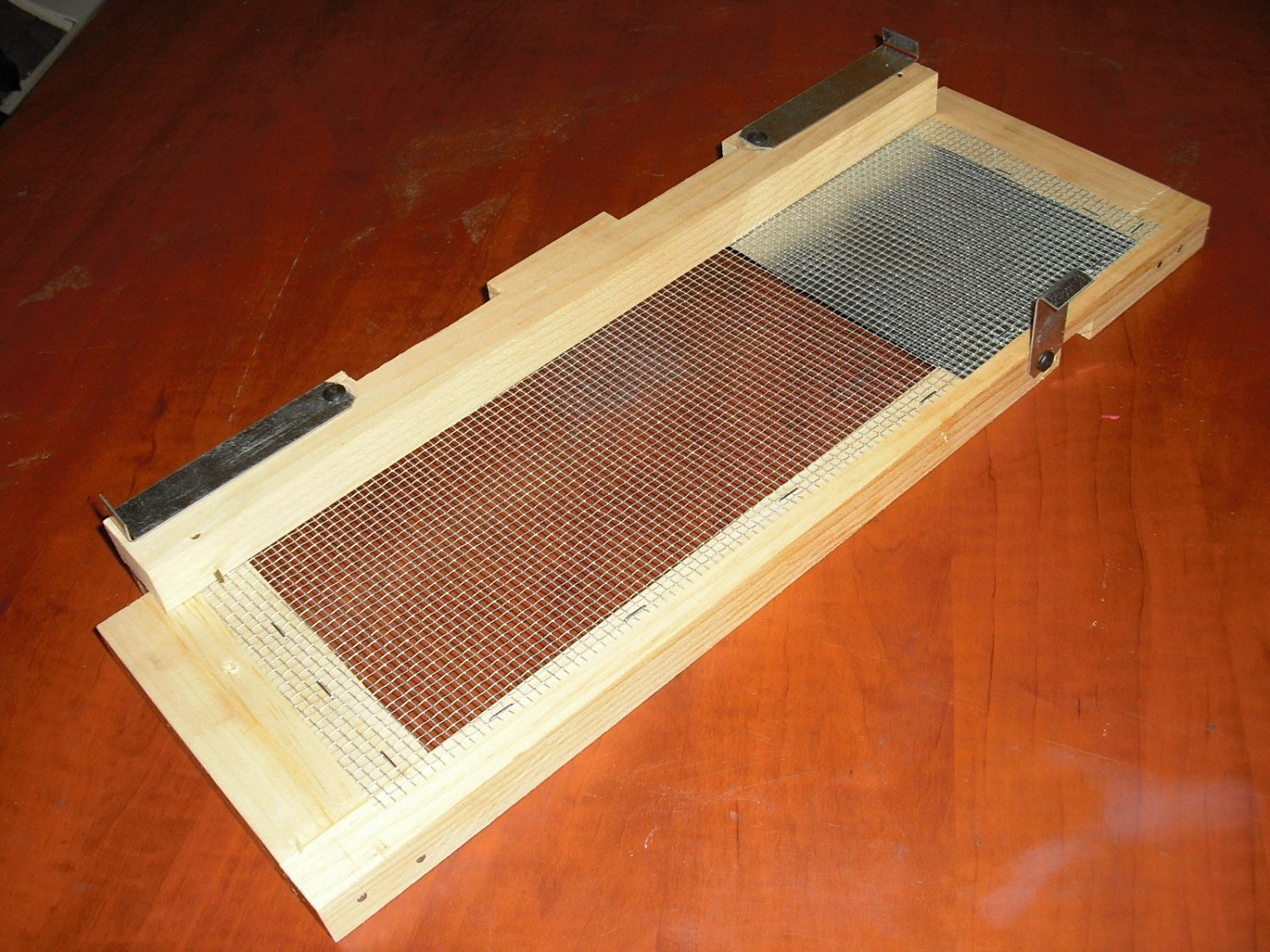 Top 10 Best Beehive Moving and Robbing Screens